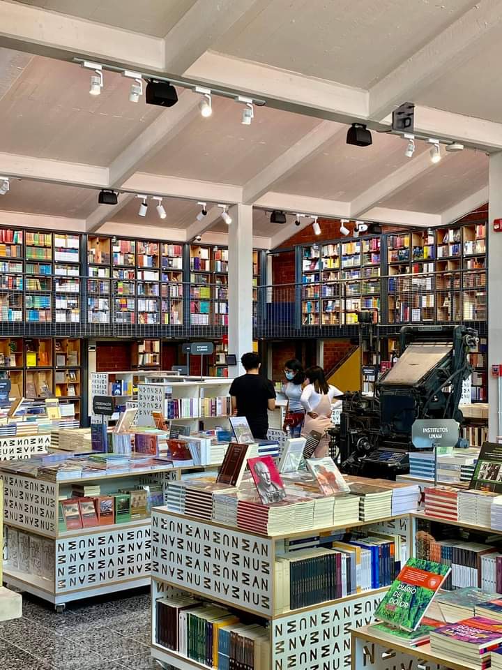 Remodelación de la librería Jaime García Terrés – UNAM - Centro Urbano
