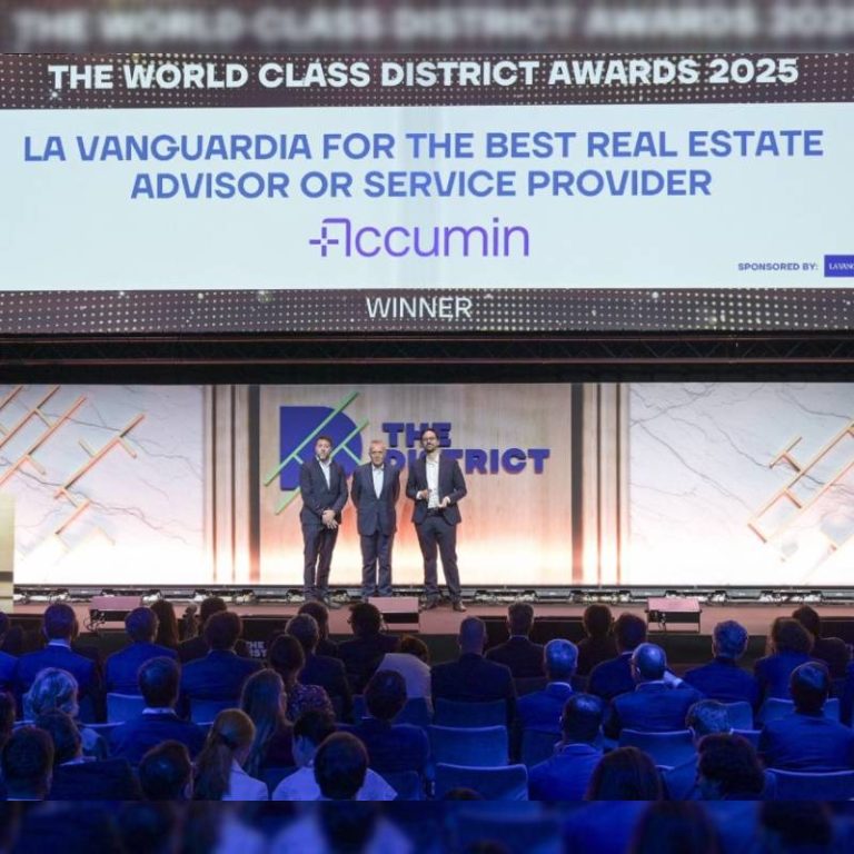 Accumin recibe el reconocimiento como el mejor advisor del año en Real ...